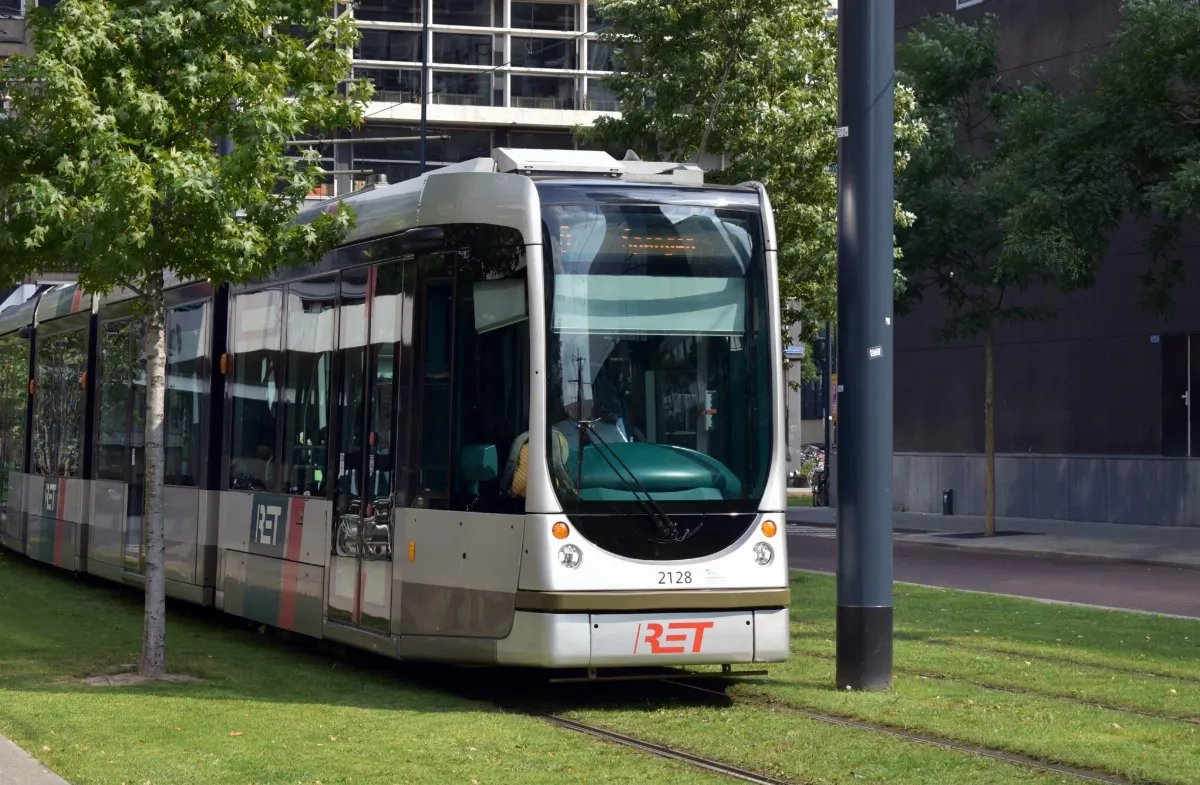 Rotterdammers opgelet: op deze dagen staakt het openbaar vervoer ...